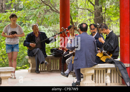 chinese people band playing traditional musical instruments Xian Stock ...