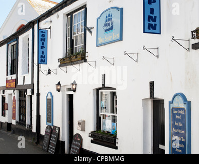 Ship Inn Polperro Cornwall Stock Photo - Alamy