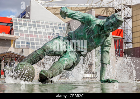 "The Splash", sculpture of Tom Finney, by Peter Hodgkinson Stock Photo ...