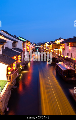 Jiangsu Province Suzhou Venice of the East at night. Tearoom Suzhou ...