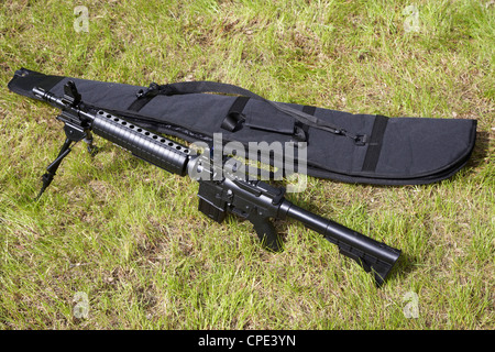 airsoft m417 rifle at a skirmish in the uk Stock Photo - Alamy