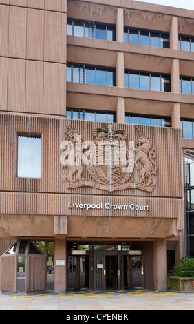 Liverpool Crown Court entrance 1 Stock Photo - Alamy