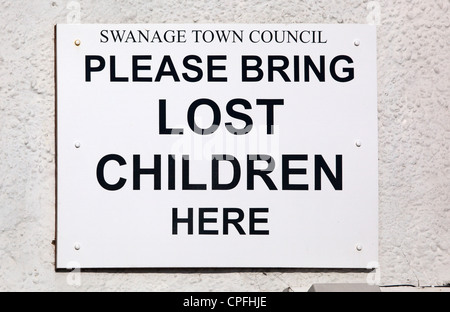 Lost children sign Stock Photo - Alamy