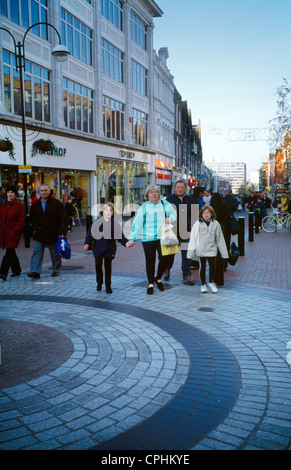 Shoppers in Sutton High Street, south London Stock Photo - Alamy