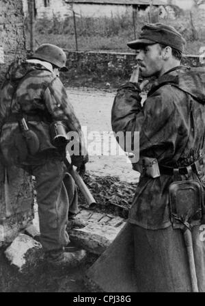 German soldiers at the Western Front, 1944 Stock Photo - Alamy