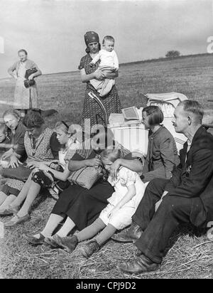 Sudeten Germans fleeing, 1938 Stock Photo - Alamy