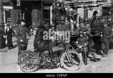 Spartacists during the Spartacist uprising in Germany January 1919 ...