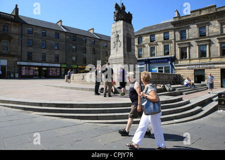 The Cenotaph at Paisley Cross, Renfrewshire, Scotland Stock Photo - Alamy