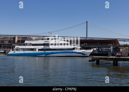 San Francisco Bay Ferry Stock Photo - Alamy