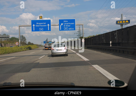 Autobahn signs - German autobahn direction overhead signs Germany ...