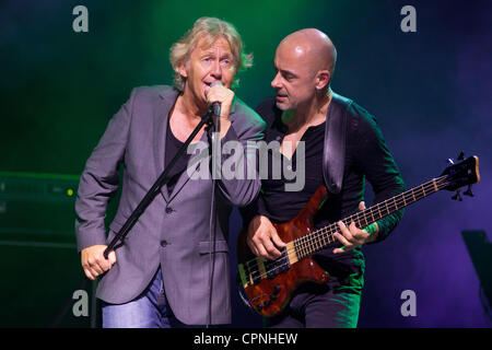 Robert Hart, Manfred Mann’s Earth Band Stock Photo - Alamy