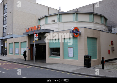 London Overground East London Railway Wapping Station Stock Photo - Alamy