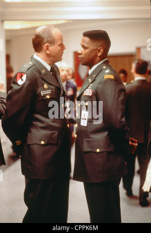 COURAGE UNDER FIRE, Denzel Washington, TM and Copyright (c) 20th ...