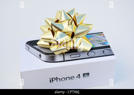 iPhone gift wrapped Stock Photo - Alamy