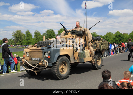 Military desert Land Rover Defender, British Army Stock Photo - Alamy
