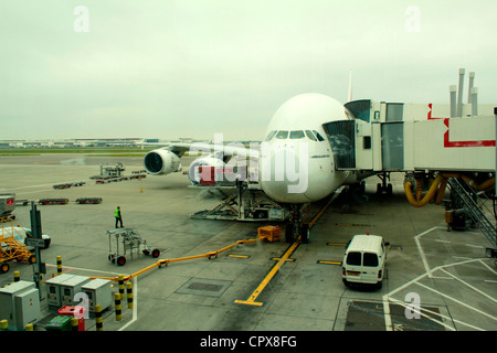 Emirates airbus A380 heathrow airport gate london Stock Photo - Alamy