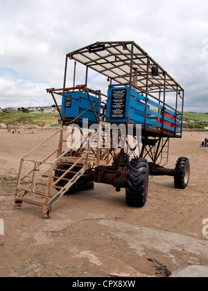 'Sea Tractor' ferry transport vehicle at South Sands beach, Salcombe ...