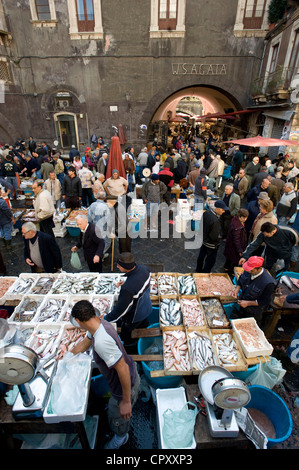 Street market, Catania, Sicily, Italy Stock Photo - Alamy
