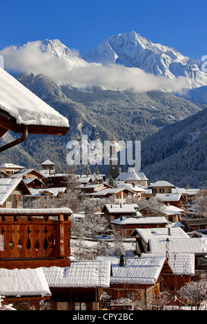 France, Savoie, Bozel, Tarentaise Valley, Massif de la Vanoise, view on ...