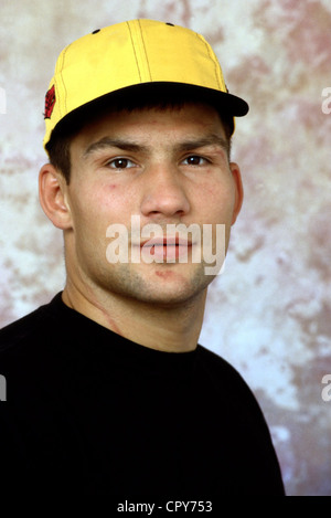 Polish light-heavyweight boxer Dariusz Michalczewski raises his arms ...