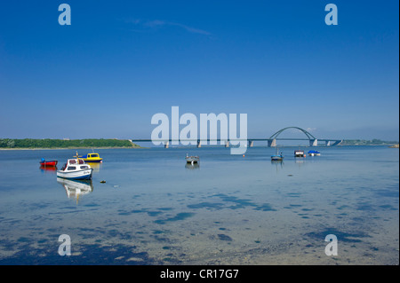 Schleswig-Holstein, Baltic Sea island Fehmarn, Fehmarnsund bridge ...