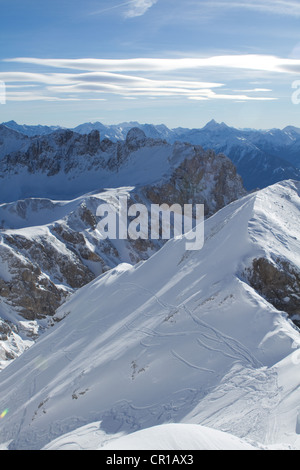 Beautiful snowy panorama of Dachstein mountain in Austria (Austrian ...
