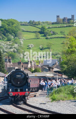 70013 Oliver Cromwell steam train between Rowsley South Station and ...