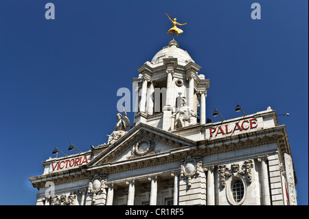 Victoria Palace Theatre, London, England, UK Stock Photo - Alamy