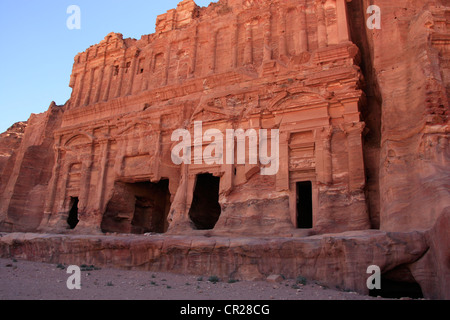 TEMPLE CARVED FROM SANDSTONE MOUNTAIN, PETRA, JORDAN, MIDDLE EAST Stock ...