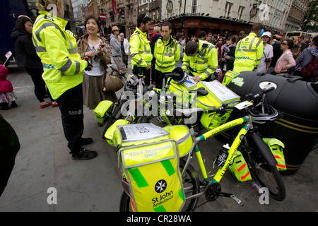 Cycle Response Unit, London Ambulance Service paramedic's bike in ...
