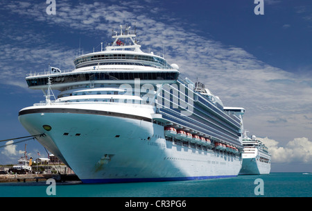 The Dawn Princess a Sun-class cruise ship operated by Princess Cruises ...