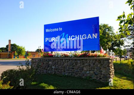Welcome to Pure Michigan sign at the border between Michigan and ...