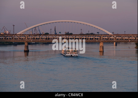 Starý most, Old Bridge, Bratislava, Slovakia Stock Photo - Alamy