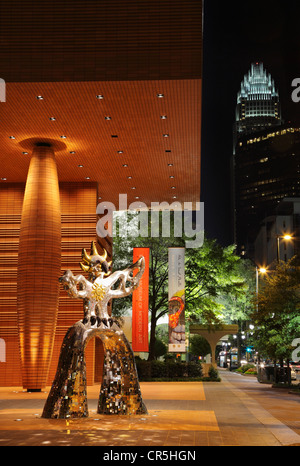 USA, North Carolina, Charlotte, Bechtler Museum of Modern Art, atrium ...