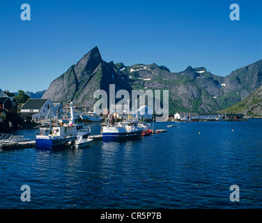 Boats in the harbour at Hamnoya, Moskenesøya, Lofoten Islands, Nordland ...