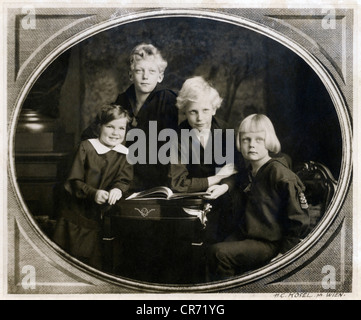 Windisch-Graetz, Rudolf Johann Prince zu, 4.2.1907 - 14.6.1930, with ...