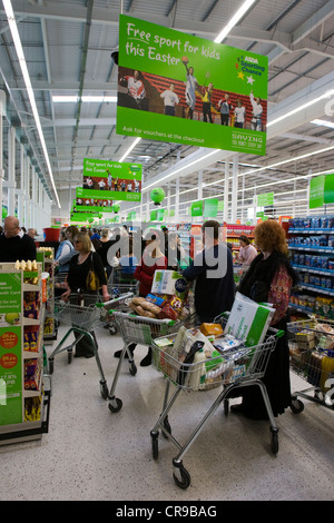 Asda checkouts, Asda supermarket, Asda, Bury St Edmunds, Suffolk UK ...