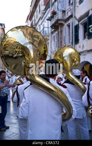 Sousaphone players in marching band Stock Photo - Alamy