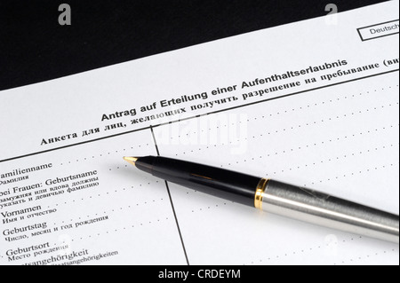 Application for a residence permit in German, English, French and ...