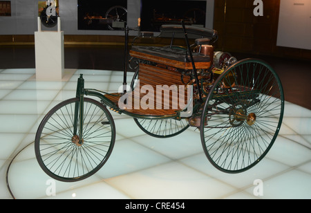 Picture of the first car with combustion engine in the world as ...