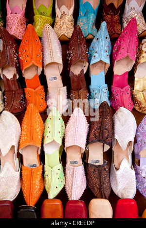 Traditional Moroccan leather shoes, slippers, for sale in the medina ...