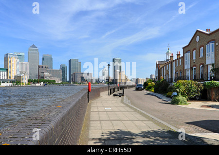 Modern gated housing development beside River Thames opposite the ...