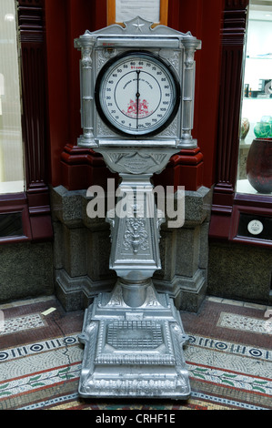 Old fashioned weighing machine scales in stones pounds and kilograms ...