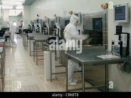 Clean room for microchip production at Infineon Stock Photo - Alamy