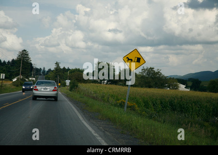 Amish horse and buggy road sign Stock Photo - Alamy