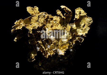Gold in its natural form Stock Photo - Alamy