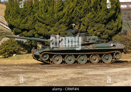 JGSDF Type74 Tank Stock Photo - Alamy