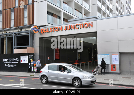 Dalston Junction overground station London Stock Photo - Alamy