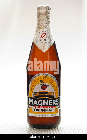Bottle of Magners Original Cider Stock Photo - Alamy