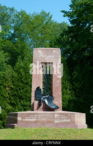 French WWI monument to the Heroic Soldiers of France by E. Brandt ...